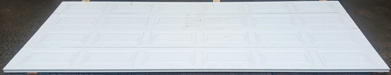Lynx Model 3600 Garage Door [SALE] * Canadian DoorMaster